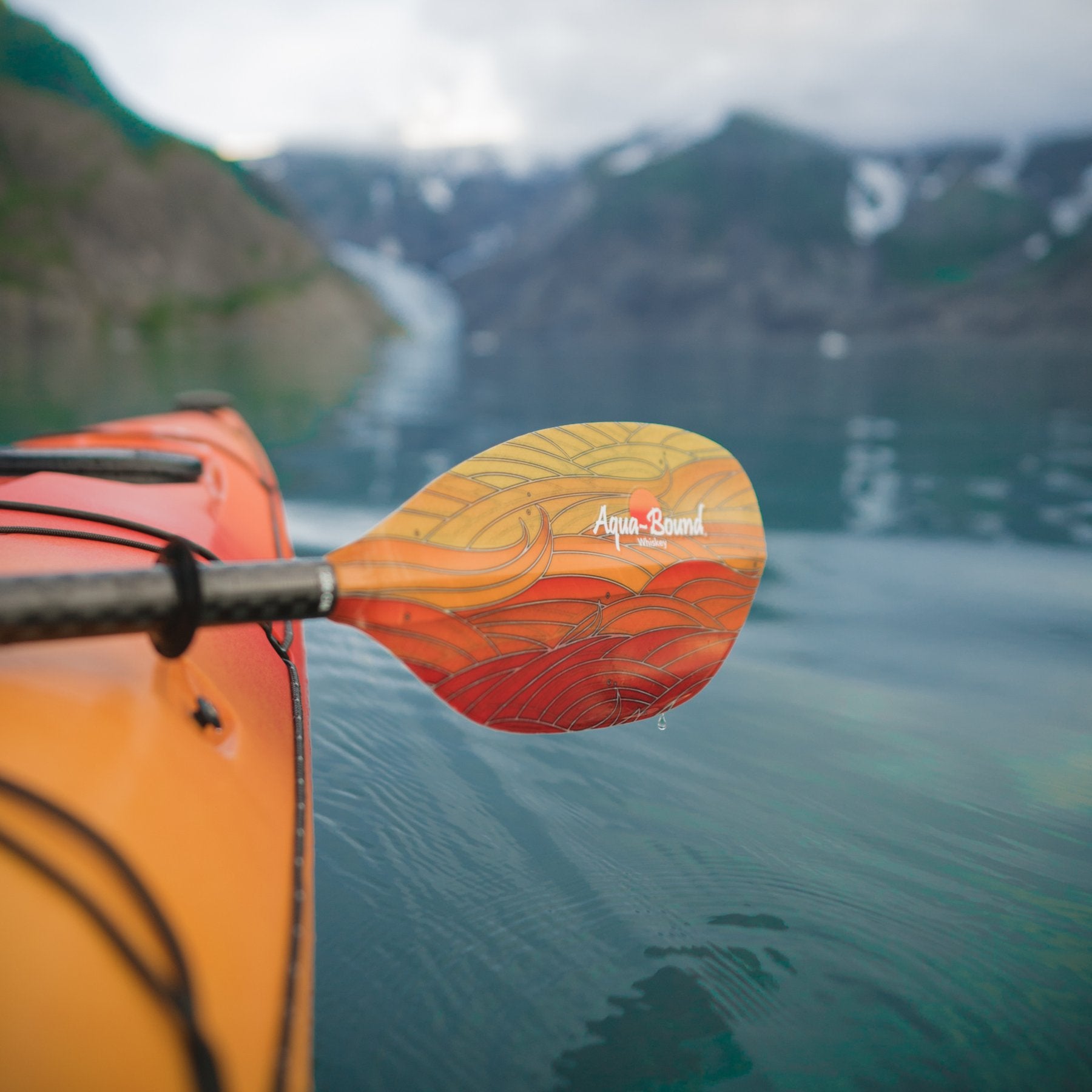 Aqua Bound - Whiskey Fiberglass 2-Piece Bent Shaft Kayak Paddle – The ...